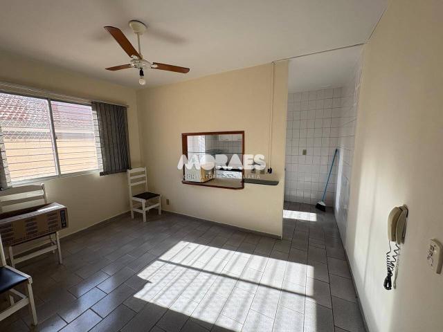 Sobre apartamento com 40 m² para alugar ou à venda em Bauru SP