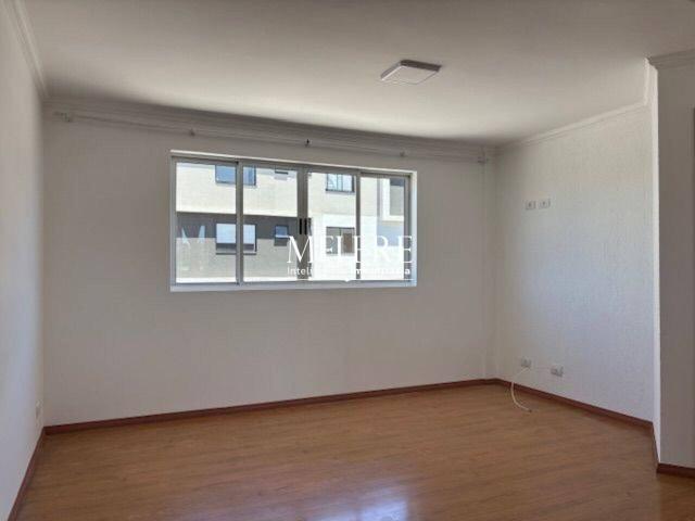 Sobre apartamento com 53 m² em Curitiba PR