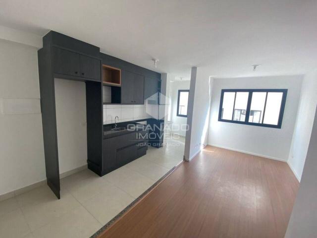 Sobre apartamento com 55 m² para alugar ou à venda em Maringá PR