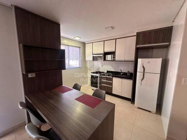Sobre apartamento com 63 m² em Maringá PR