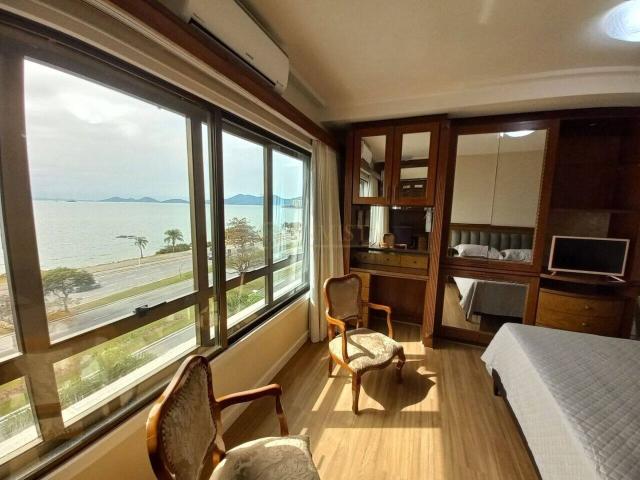 Sobre apartamento com 94 m² em Florianópolis SC
