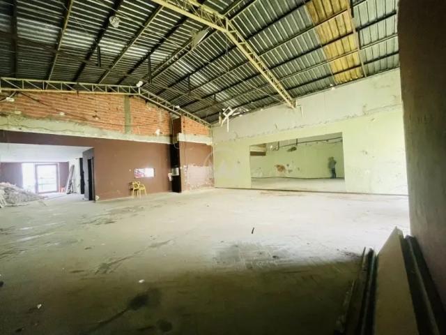 Sobre barracão com 296 m² para alugar em Piracicaba