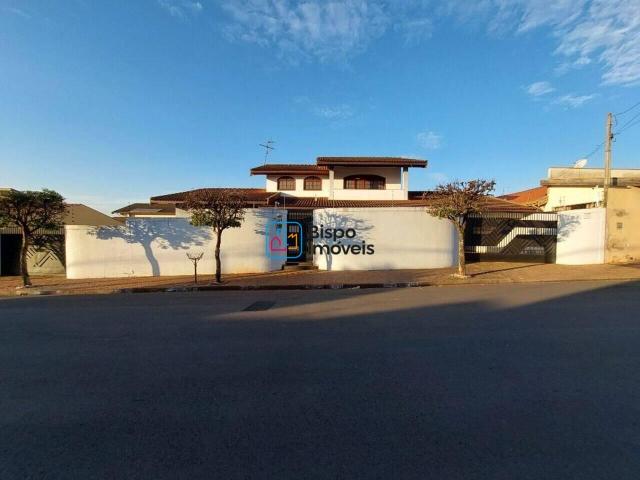 Sobre casa com 400 m² para alugar ou à venda em Sumaré SP