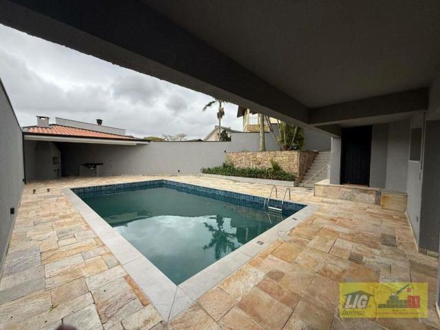 Sobre casa com 430 m² em Cotia SP