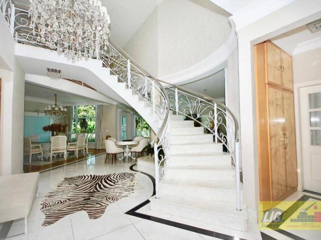 Sobre casa com 530 m² para alugar ou à venda em Cotia SP