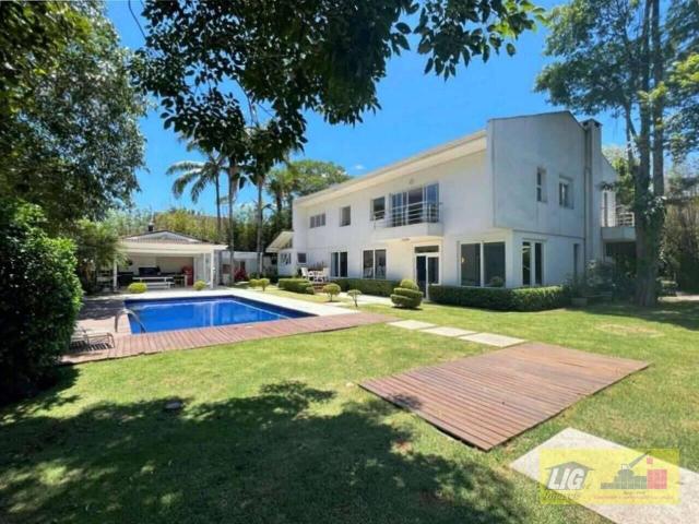 Sobre casa com 542 m² para alugar ou à venda em Jandira SP