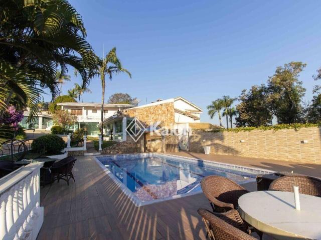 Sobre casa com 596 m² em Itu SP
