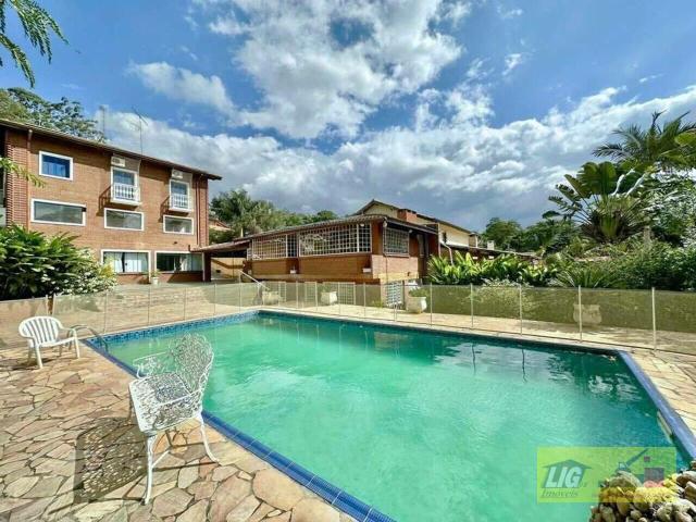 Sobre casa com 650 m² para alugar ou à venda em Cotia SP