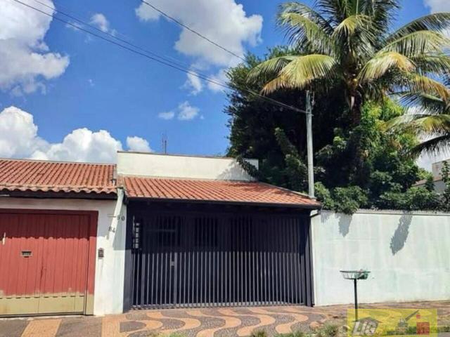 Sobre casa com 80 m² em Araras SP