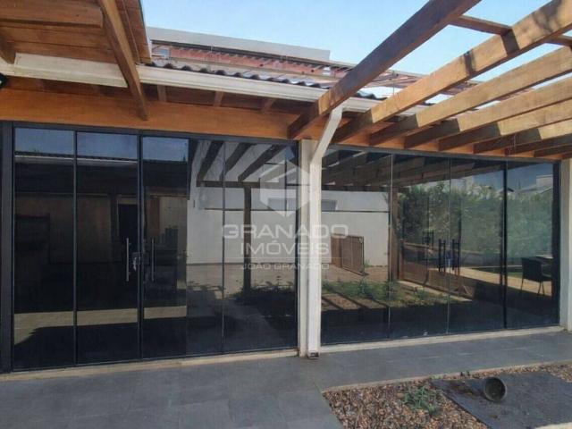 Sobre casa com 87 m² em Maringá PR
