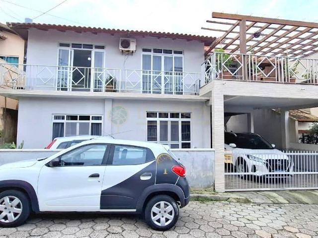 Sobre casa com 140 m² em Florianópolis SC