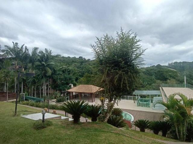 Sobre casa com 1.333 m² para alugar ou à venda em Cotia SP