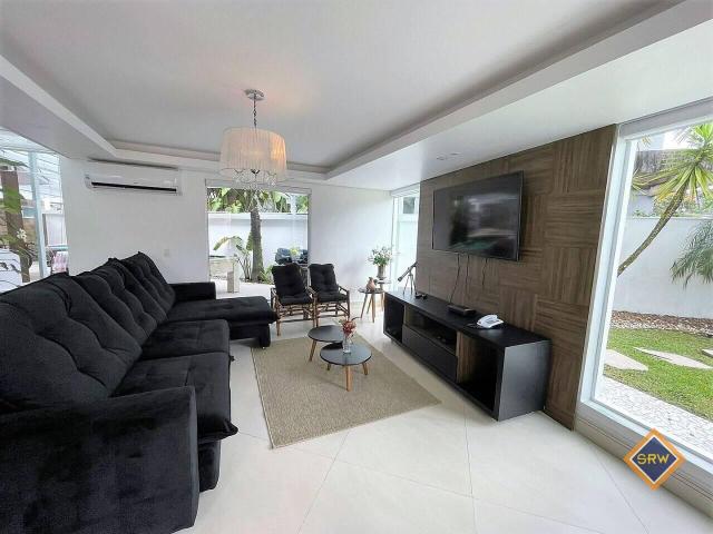 Sobre casa com 248 m² em Bertioga SP