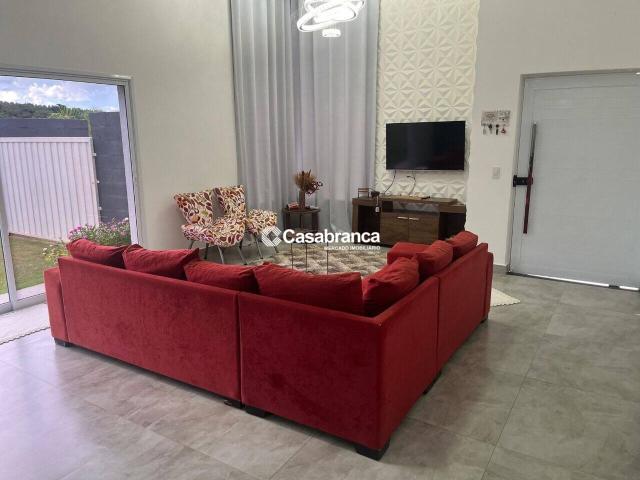 Sobre casa com 256 m² para alugar ou à venda em Araçoiaba da Serra SP