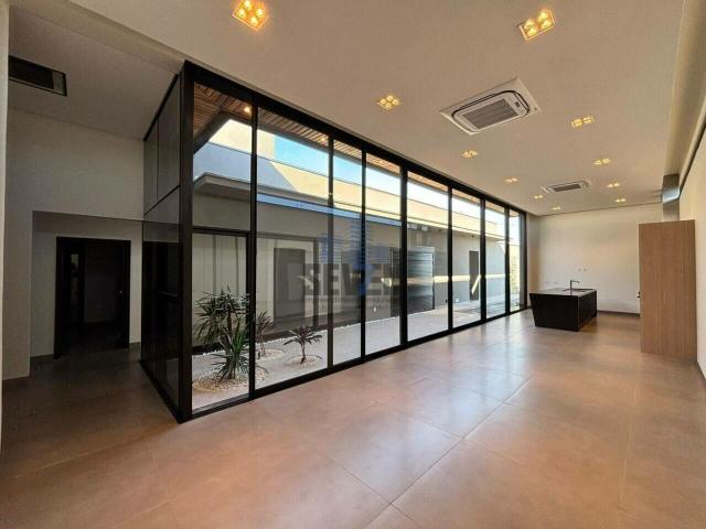 Sobre casa com 258 m² para alugar ou à venda em Bauru SP