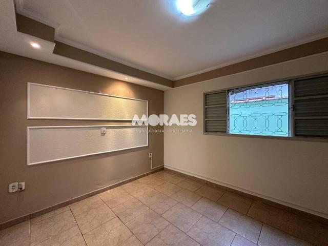 Sobre casa com 280 m² em Agudos SP