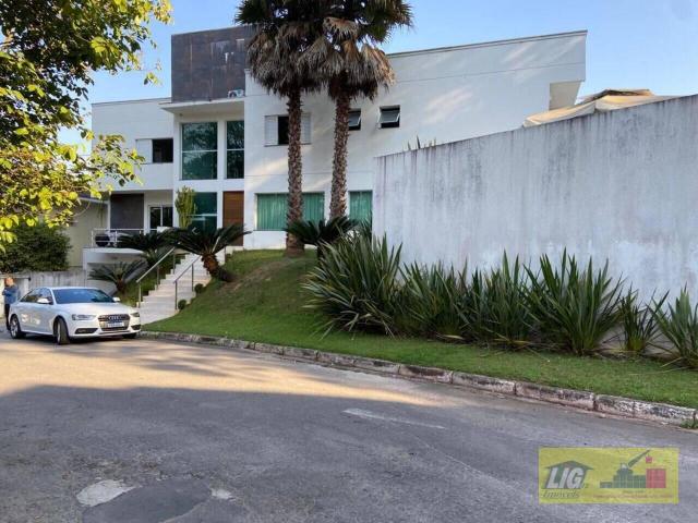 Sobre casa com 384 m² em Cotia SP