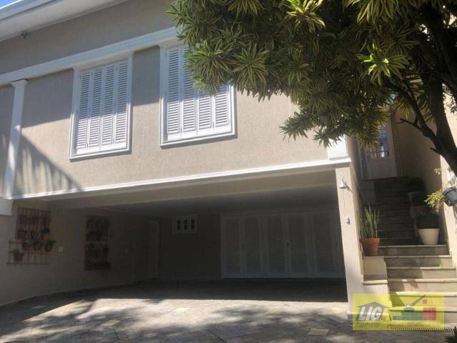 Sobre casa com 388 m² em Cotia SP