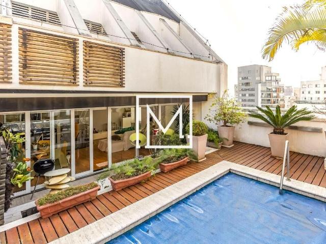 Sobre cobertura com 230 m² em São Paulo SP