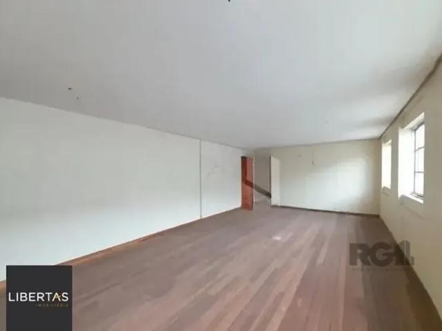 Sobre Loja com 140m² no bairro Rio Branco Porto Alegre