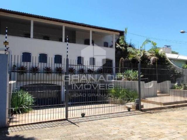 Sobre sobrado com 640 m² em Maringá PR