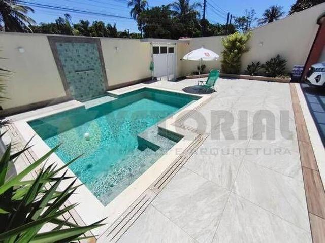 Sobre sobrado com 345 m² à venda em Caraguatatuba SP