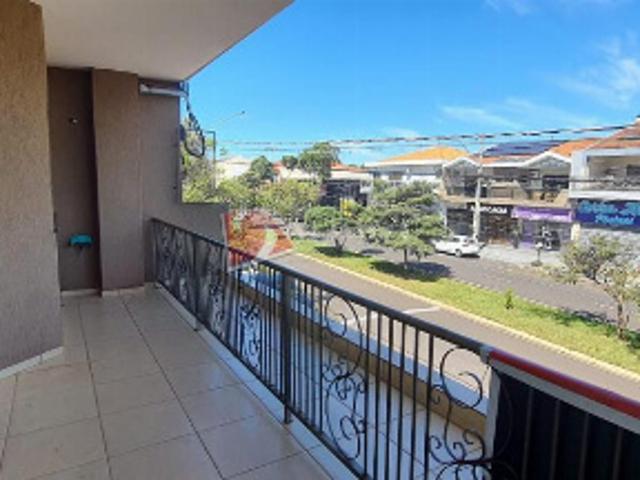 Sobreloja para alugar com 1 Suíte + 2 Quartos em Jardim Dourados, Maringá PR