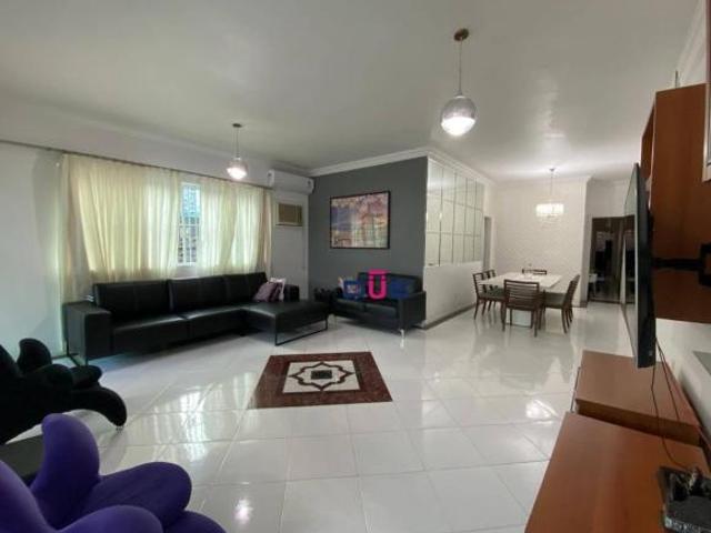Sobreposta Alta Duplex de Alto Padrão com 6 dormitórios e 4 suítes no Marapé | 300 m² com Piscina e