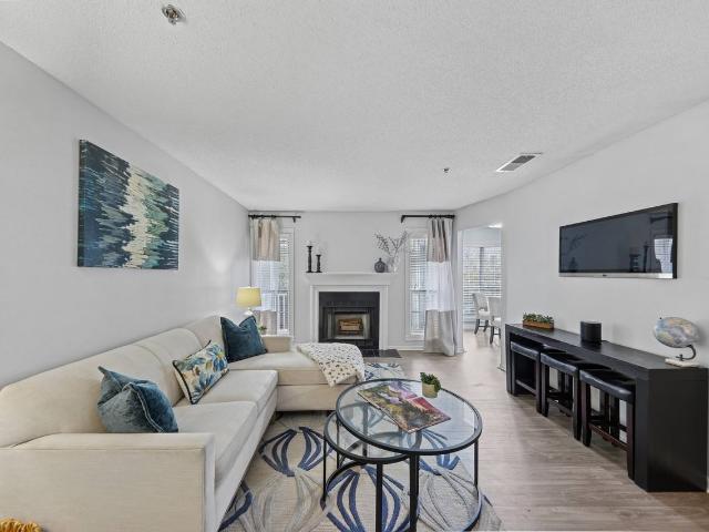 SoCo Apartments at Vinings 2 Bedroom Apartment for Rent at 4098 S Cobb Dr Se, Smyrna, GA 30080