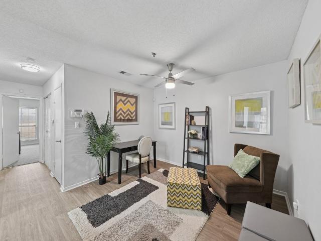 SoCo Apartments at Vinings 2 Bedroom Apartment for Rent at 4098 S Cobb Dr Se, Smyrna, GA 30080
