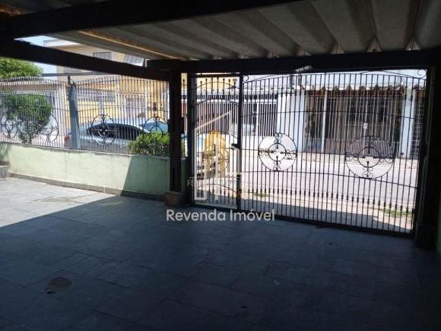 Socorro Casa Terrea de 250 m² com 3 dormitórios sendo 1 suíte, 4 banheiros e 5