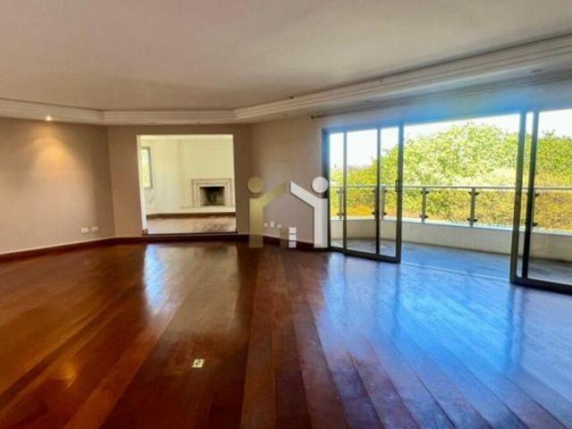 Sofisticação ao lado do Parque Ibirapuera 305 m², 3 suítes e vista eterna para o parque