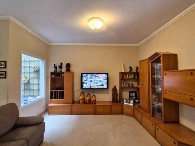 Sofisticação e Conforto: Casa com Suítes e Varanda Gourmet no Colonial Village I – Pindamonhangaba