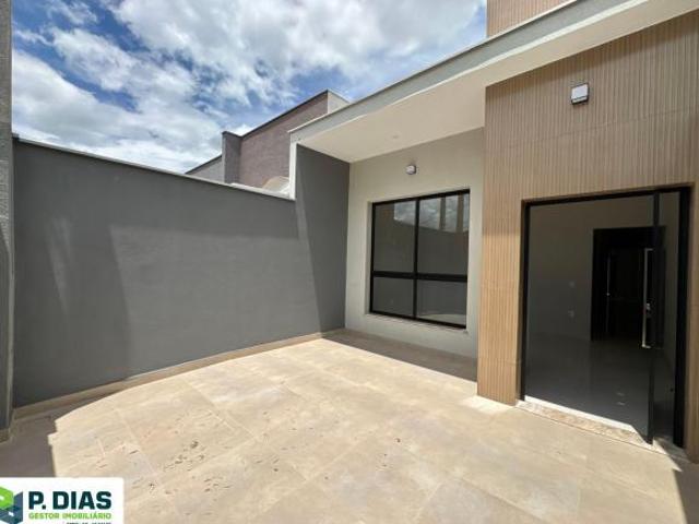 Sofisticação e Conforto: Casa Contemporânea Moderna em Socorro – SP