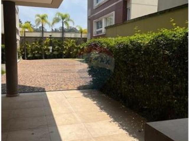 Sofisticação e conforto em uma residência espetacular de 320m² privativos