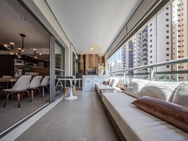 Sofisticação e Exclusividade em Perdizes, apto de 147m² Sendo 3 Suites, e 2 vagas, Todo mobiliado!