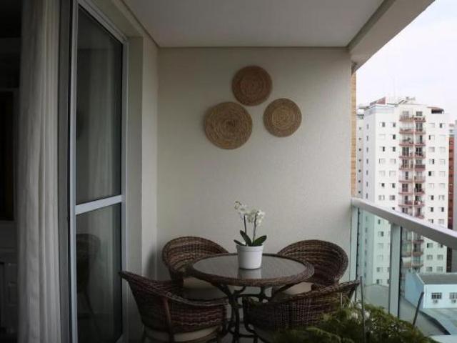SOFISTICAÇÃO E ESPAÇO EM 110M²: 3 SUÍTES, VARANDA E 2 VAGAS EM LOCALIZAÇÃO PRIVILEGIADA VILA LEOPO