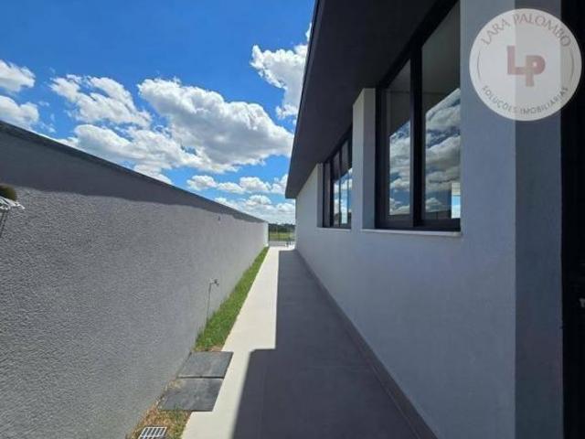 Sofisticada casa a Venda no Alphaville Jundiai com 4 suites