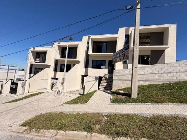 Sofisticado sobrado no Bairro Alto