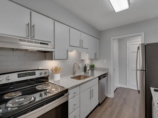 SoHo Apartments Homes 3 Bedroom Apartment for Rent at 901 Chalk Level Road, Durham, NC 27704
