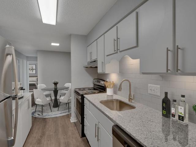 SoHo Apartments Homes 2 Bedroom Apartment for Rent at 901 Chalk Level Road, Durham, NC 27704