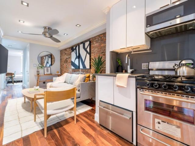 Soho apt! in Little Italy
