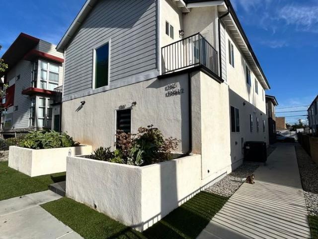 Soho Partners 1235 1 Bedroom Apartment for Rent at 1235 W 37th Pl, Los Angeles, CA 90007 Congress North