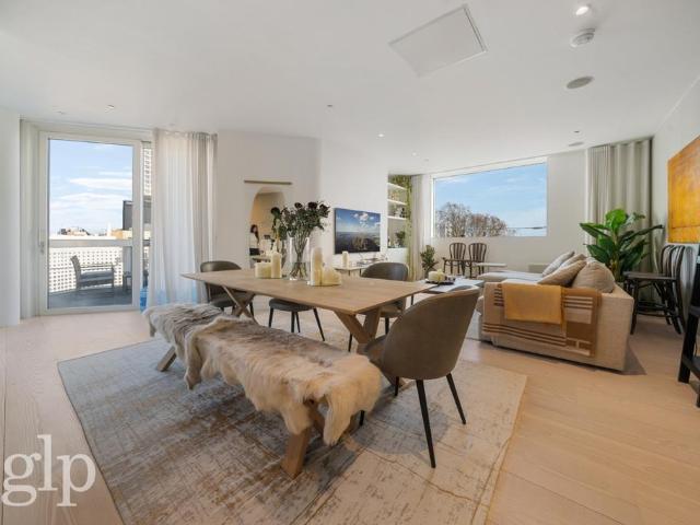 Soho Street, Soho, W1D 2 bed apartment to rent £7,800 pcm £1,800 pw