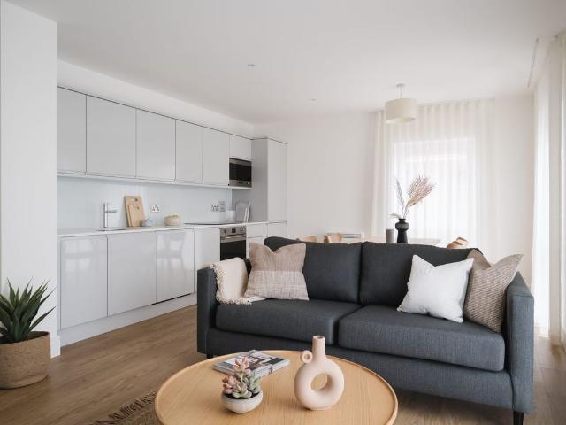 Soho Wharf, Birmingham B18, 2 bed flat to rent, £1,250 pcm | PrimeLocation
