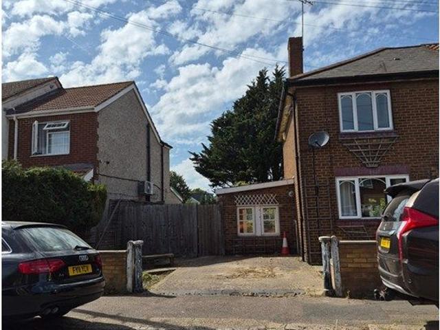 Solway Road South, Luton LU3, 2 bed end terrace house to rent, £1,250 pcm | PrimeLocation