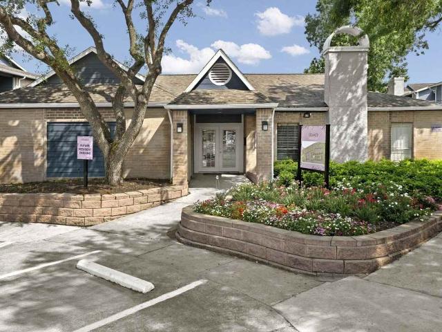 Solace Apartments 2 Bedroom Apartment for Rent at 2331 Bammelwood Dr, Houston, TX 77014