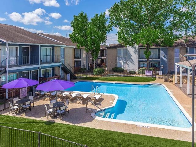 Solace Apartments 2 Bedroom Apartment for Rent at 2331 Bammelwood Dr, Houston, TX 77014