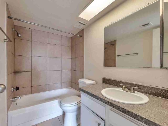 Solano Park Apartments 1 Bedroom Apartment for Rent at 5350 North 17th Avenue, Phoenix, AZ 85015