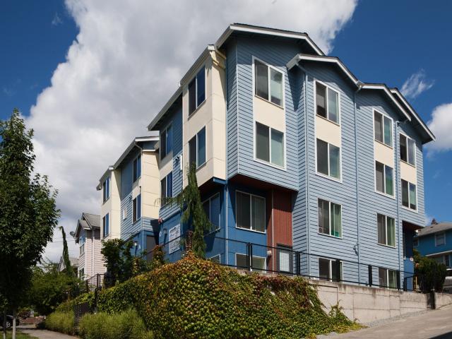 Solana Apodment Homes | International District